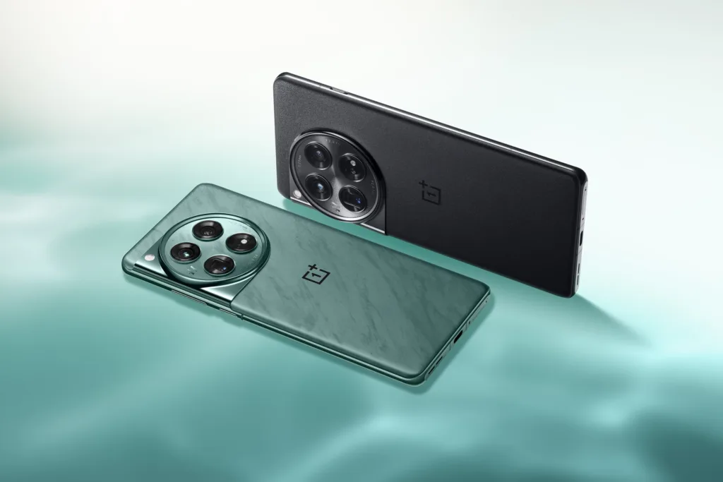 OnePlus 12 frappe fort : un écran brillant et des performances de ...
